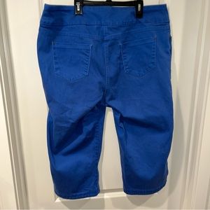 Westbound | Pants & Jumpsuits | Westbound Women Blue Pull On Capri ...
